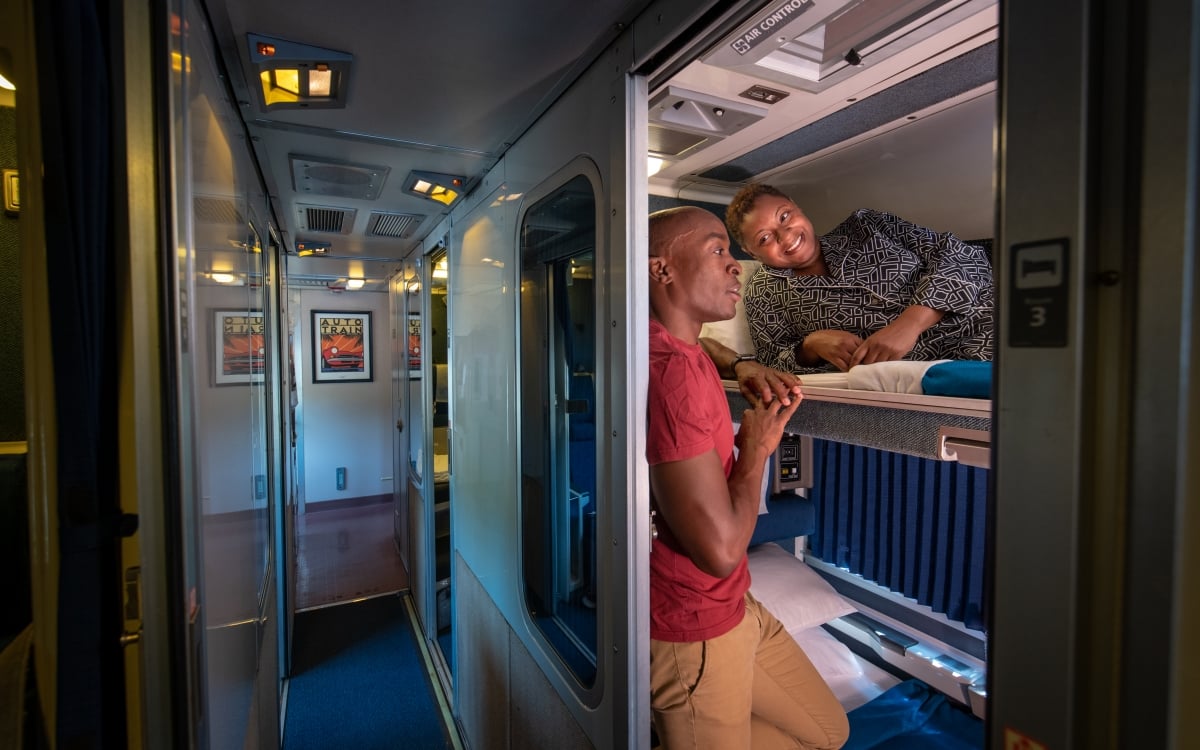 Roomette | Amtrak Vacations®