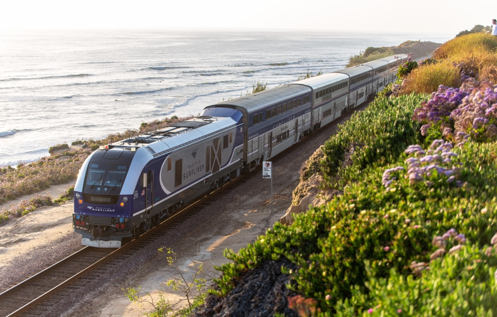 Canada Vacations by Train | Amtrak Vacations®